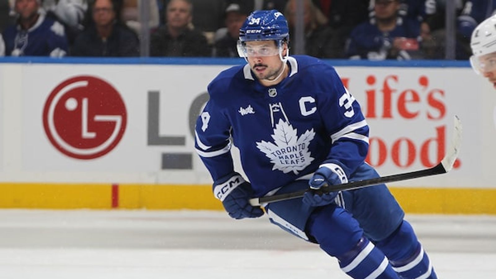 Auston Matthews Arrives at Leafs Camp Stronger Than Ever, Primed for ...